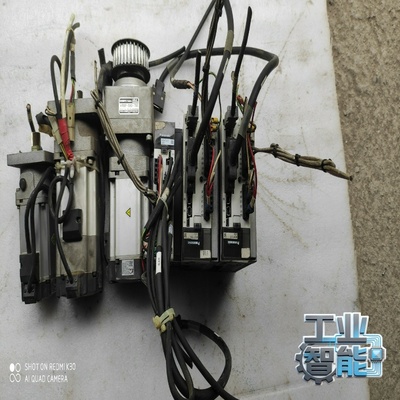 询价~MCDHT93520有两台800一台，MHMD082G1D带