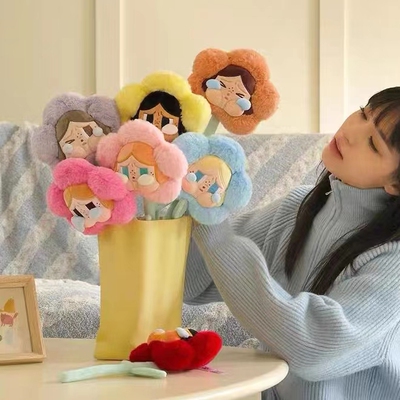 泡泡玛特CRYBABY悲伤俱乐部系列盲盒毛绒花朵周边可爱装饰合集