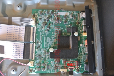 海信 H65E3A 主板 RSAG7.820.9538 屏HD650V1U72 HV650QU-F90