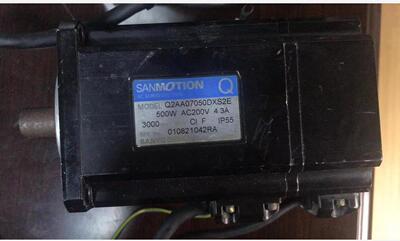 Q2AA07050DXS2E 二手三洋伺服电机90K63-711403 YG200马达X轴电机