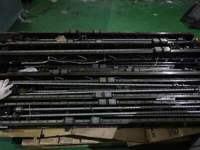 KM5-M2203-00X YAMAHA YV112III X轴丝杆