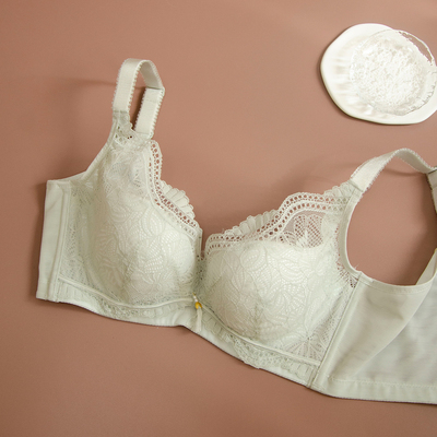 绯格贝缇蚕丝奶盖杯文胸聚拢上托