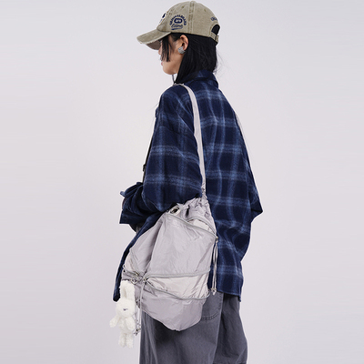 Raucohouse韩代街头单肩斜挎包