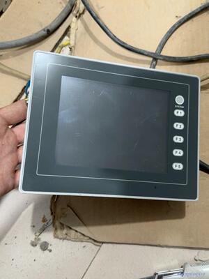 富士触摸屏 V806TD，实物图片，功能正常，成色不错，价议价商品