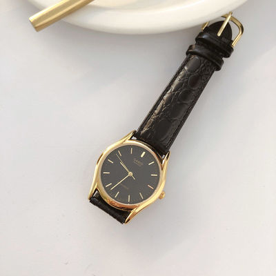 卡西欧经典复古系列黑金手表腕表