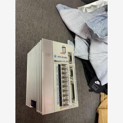 allenBrady2098-DSXUl
