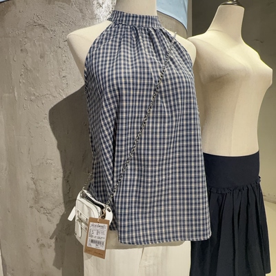 ONE MOMENT春季新款蓝色格子性感挂脖领露肩无袖衬衫上衣
