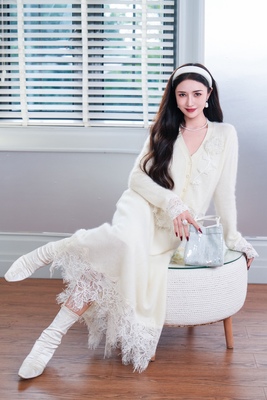 2025新款女装秋冬羊毛羊绒蕾丝羊绒衫针织拉绒高级套装女秋冬仙女