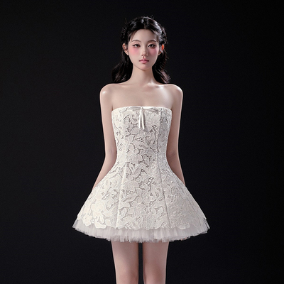 越南小众RAFFINE 2025年春季新款精致千金感蕾丝花抹胸裙