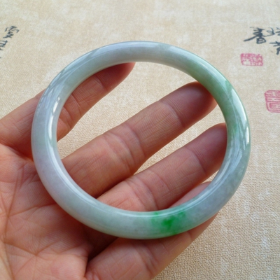 天然A货翡翠/飘阳绿56MM圆条手镯06006 带证书