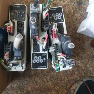 议价A4伺服器MADDT1207052和电机一套400，需要