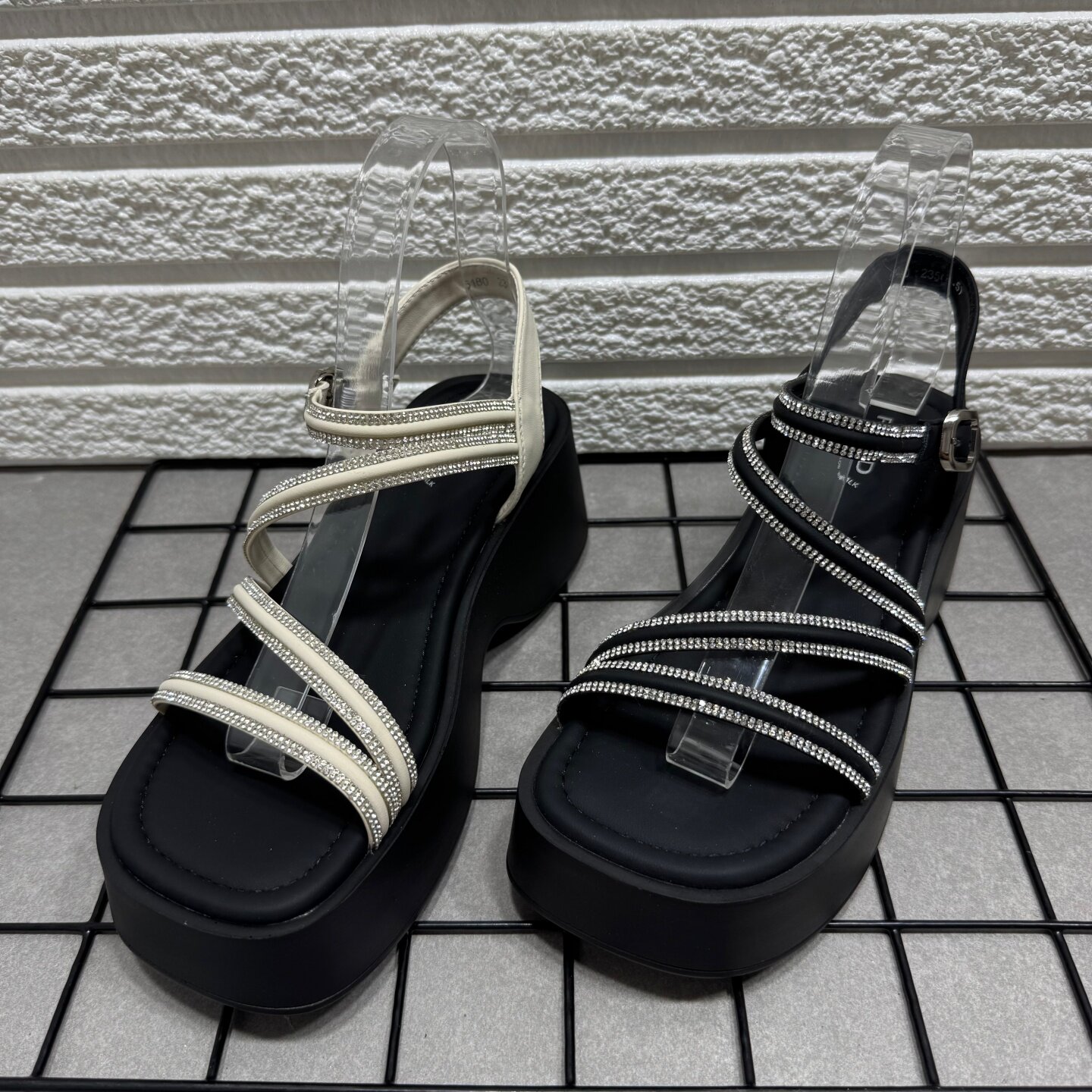 撤柜处理厚底水钻凉鞋女鞋夏季新款法式外穿露趾罗马鞋沙滩鞋子女