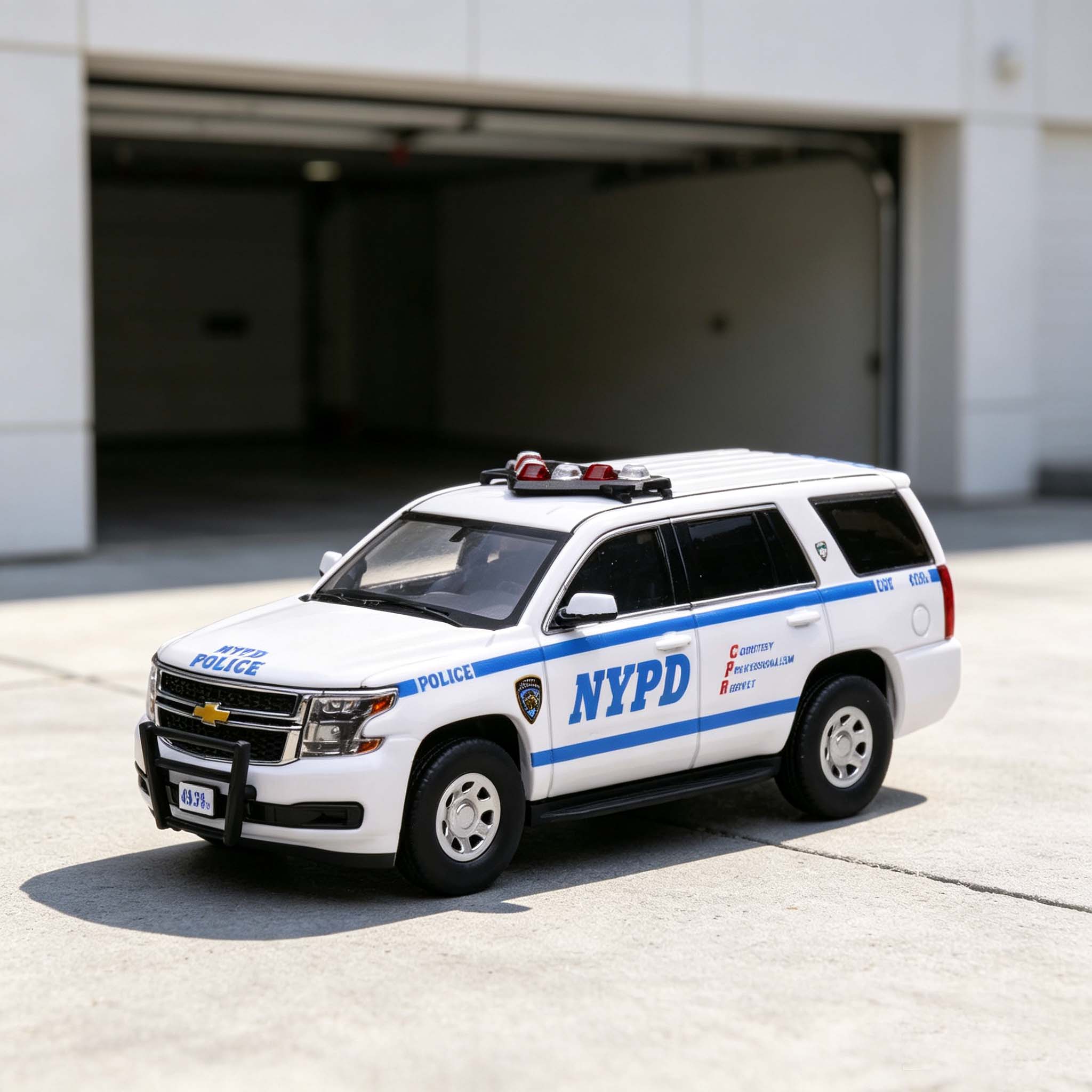 596 1:64 雪佛兰 塔河 太浩 NYPD纽约警察局警车 合金汽车模型