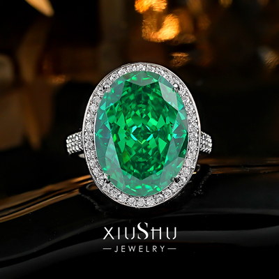 大克拉祖母绿鸽子蛋戒指