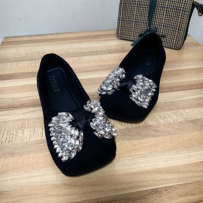 2025秋季新款气质法式水钻仙女风单鞋女平底百搭配裙子气质女鞋