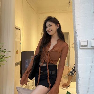 春秋季显瘦短款上衣透视辣妹