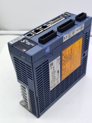RYT401D5-VS2-Z33富士伺服驱动器很漂亮很新玩命推荐用到超值