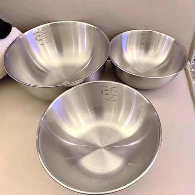 Stainless steel basin and egg beating kitchen salad basin
