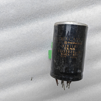 依娜ELNA SHIELDED CAPACITOR 63V 22000UF 金字音频电容 1对价