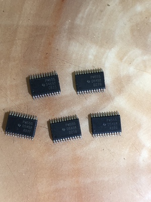 TCA9555PWR TCA9555PW 丝印PW555 扩展器芯片 TSSOP24 全新原装