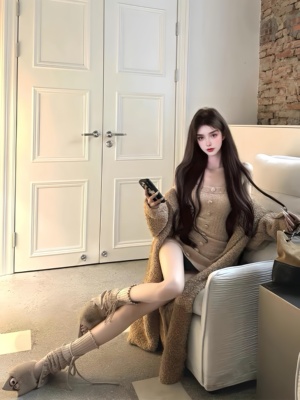 MSTO慵懒风宽松显瘦毛领加厚夹克外套女半身裙包臀套装