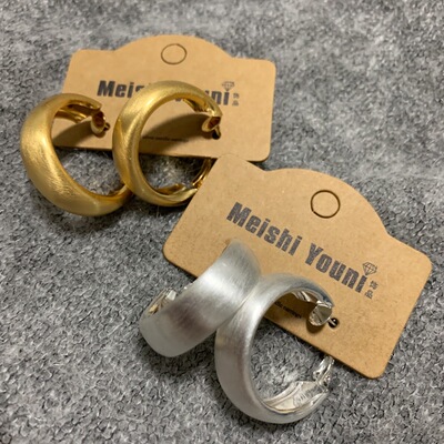 欧美气质磨砂拉丝宽面耳圈复古港风夸张耳环冷淡风简约百搭素圈女