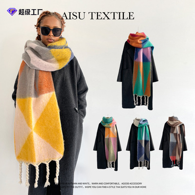 跨境经典几何三角海马毛围巾女冬季保暖高级感手工搓须长流苏围脖