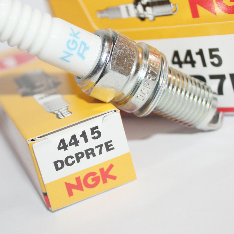 NGK火花塞DCPR7E 4415适用宝骏730 560宏光S荣光北斗星利亚纳乐驰_虎窝淘