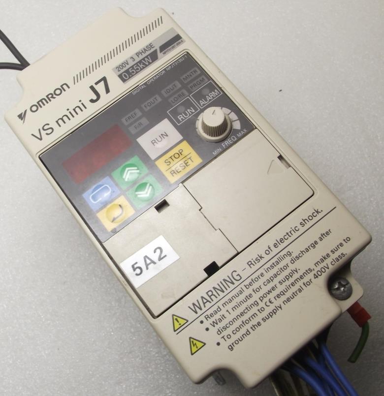 CIMR-J7AZ20P4 OMRON/欧姆龙 VS mini J7 220V 0.55KW 3PHASE