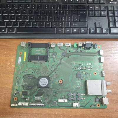 原装索尼46NX720电视主板1-884-