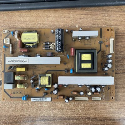 长虹LED42A4060电源板XR7.820.1