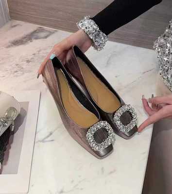 银色春秋粗跟真皮方扣单鞋浅口