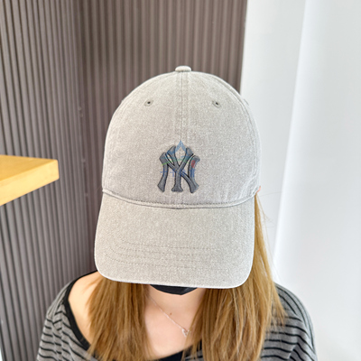 MLB儿童精致时髦刺绣硬顶棒球帽