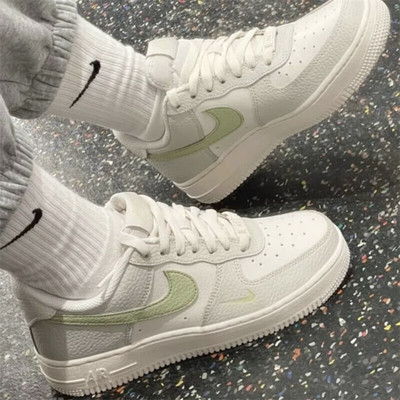 NIKE耐克AF1板鞋女迷你勾运动鞋