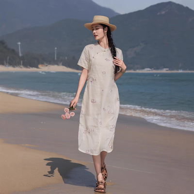 原创高端素雅浅杏苎麻绣花改良旗袍复古盘扣立领短袖文艺风连衣裙