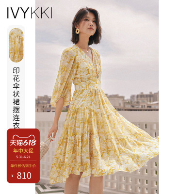 ivykki时尚碎花连衣裙