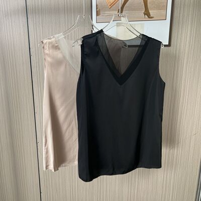 0026品牌撤柜南油2026年夏季新款V领无袖T恤上衣女士缎面打底背心