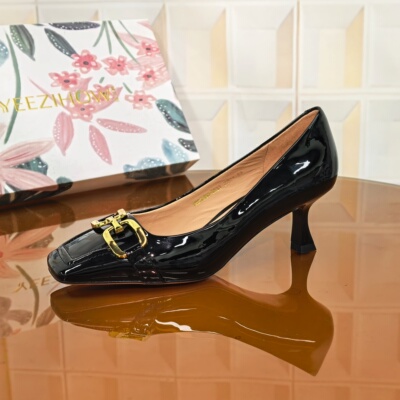 3533/3CM漆皮断码撤柜清仓处理单鞋女士通勤细跟高跟鞋常规款高跟