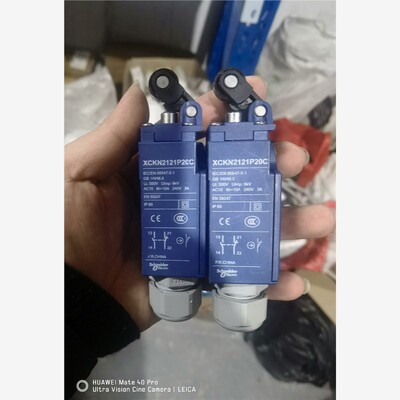 施耐德行程开关XCKN2121P20C，实物拍摄，  备件/咨询