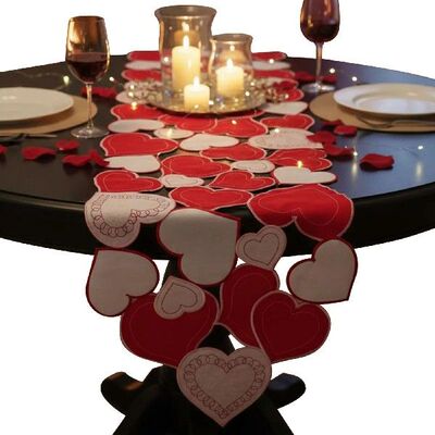 39x176cm Hollow-Out Hearts Dining Tables Mat Reusable Home