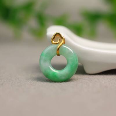 天然A货翡翠平安扣小环锁骨吊坠