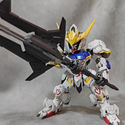 万代MGSD巴巴托斯高达模型代拼