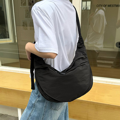 8.12上新斜挎女新款大容量饺子包大学生休闲简约文艺单肩托特包潮