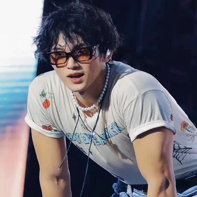 Seventeen金珉奎Mingyu同款贝壳珍珠玻璃珠项链圈百搭潮饰品周边