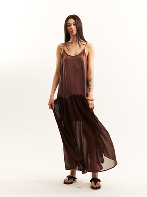 NEANT铜氨丝雪纺吊带铃铛棕色连衣裙（赠衬裙）