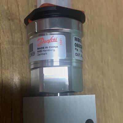 议价Danfoss  MBS 3150  060G5684  0-4bar传器