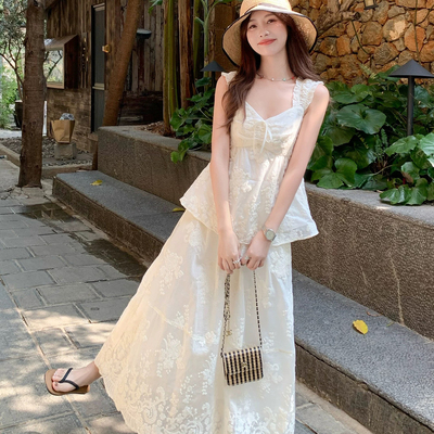 Y.JIA 伊嘉-缭绕气质蕾丝小衫+松紧腰a字半裙两件套套装YS6-6695