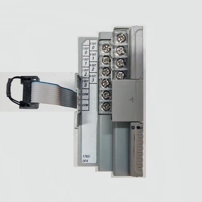 ALLEN BRADLEY MICROLOGIX 1200  1762OF4  4 CH ANALOG OUTPUT