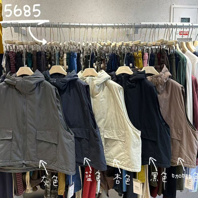 胖mm休闲风连帽抽绳工装棉服马甲