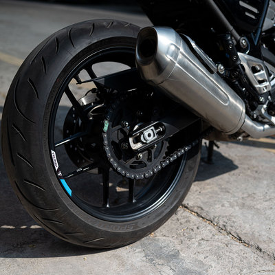 适用于凯旋765摩托speed twin 400 660 DAYTONA轮毂反光贴装饰